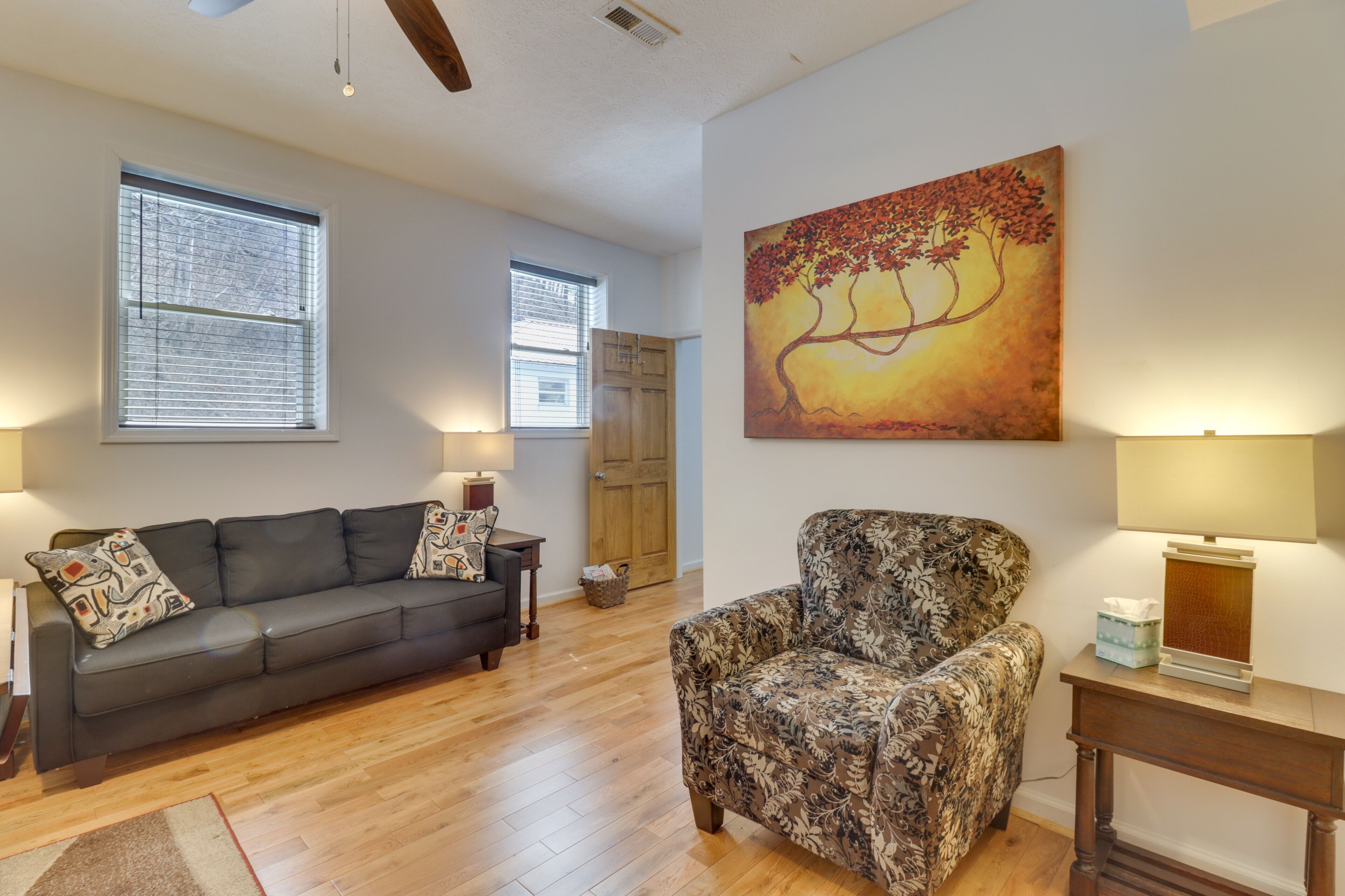 Downtown Marlinton Vacation Rental Apartment! - Watoga State Park, Marlinton