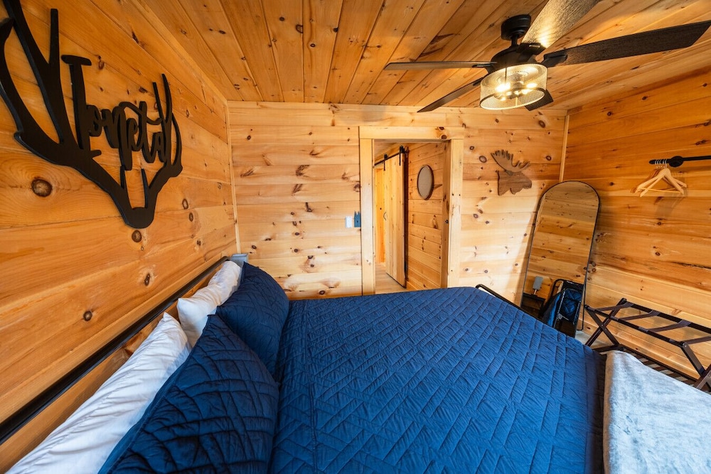 Ioneta - Cabin 2 · Lawrence`s Lakeside Cabins | `Ioneta` Waterfront ...