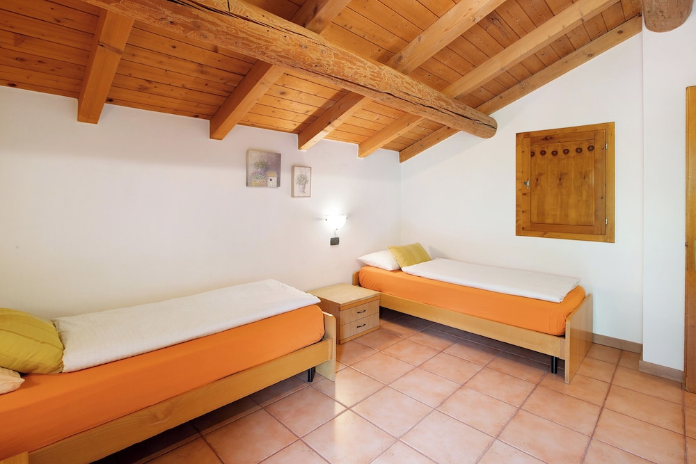 Appartement 'Bait Dal Cucù Canton' Met Uitzicht Op De Bergen, Gedeelde Tuin En Wi-fi - Livigno