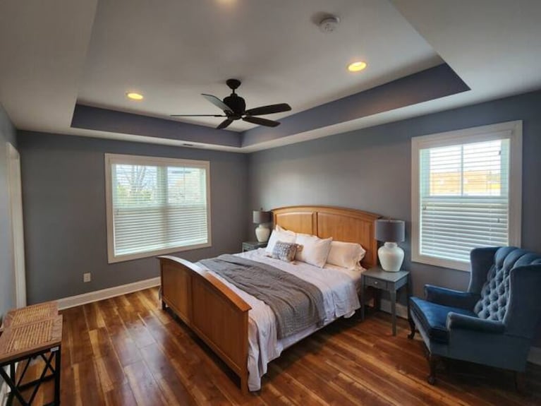 Movie Nights & Firepit-coastal Retreat - Jacksonville, NC