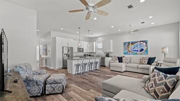 Casa, várias camas (4101 Choctaw St) | Exterior