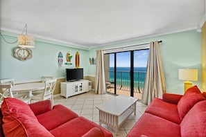 Apartamento em Condomínio Fechado, 1 cama king-size e sofá-cama (The Summit 1305) | Exterior