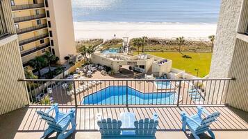 Estúdio, 2 camas Queen (Top of The Gulf 306 ) | Terraço/pátio