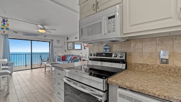 Apartamento em Condomínio Fechado, 1 cama king-size e sofá-cama (The Summit 1213 ) | Exterior