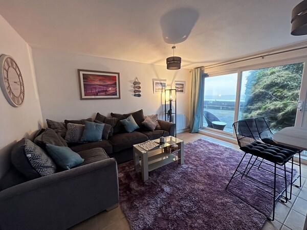 Beach Court Apartment - Saundersfoot
