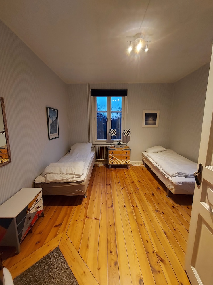 Character 2 Bedroom Ground Floor Unit In The Heart Of Gränna - Gränna