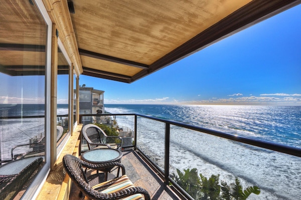 Villa Premier, 1 cama queen-size e sofá-cama, varanda, vista para o oceano | 1 quarto, secretária adequada para computadores portáteis