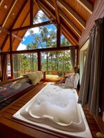 Chalé standard | Roupas de cama antialérgicas, frigobar, individualmente decorados