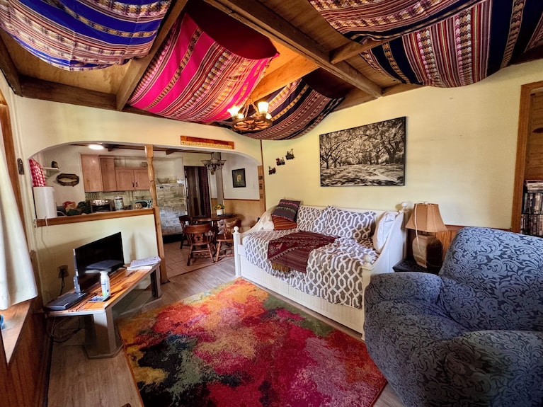 Juanitas Cabin , A Peaceful Cabin In Central Florida. Ig:@juanitascabin - Florida