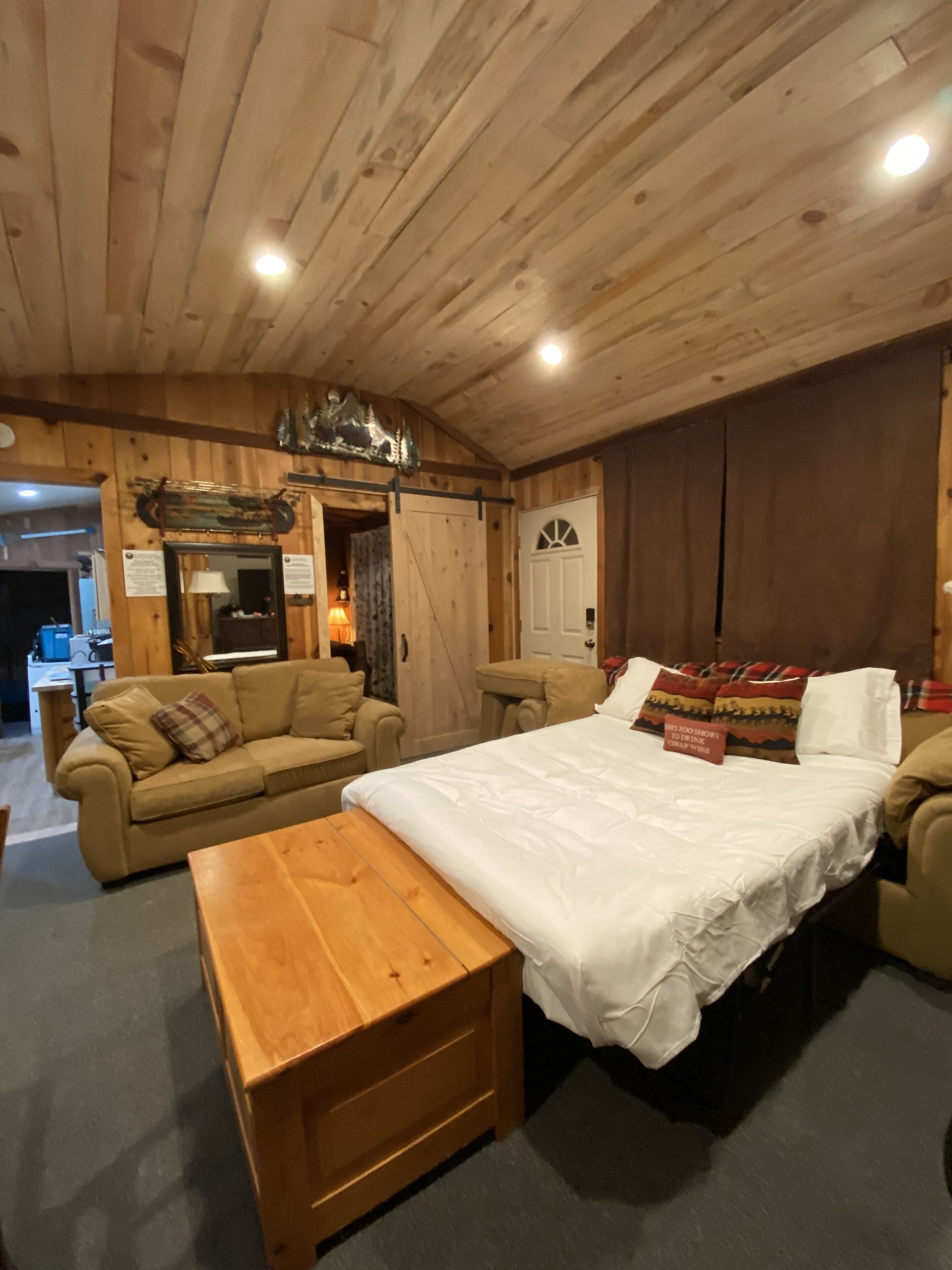 The Little Cabin In The Pines! - Pollock Pines, CA