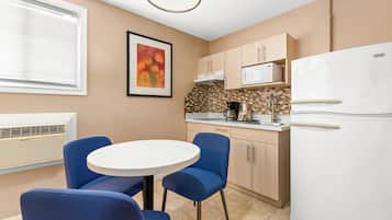 Quarto Duplo Standard, kitchenette | Kitchenette privada