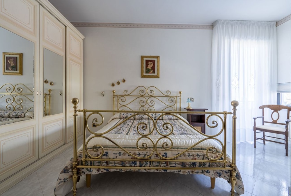 Grazia Attic Apartment With Terrace - Trani