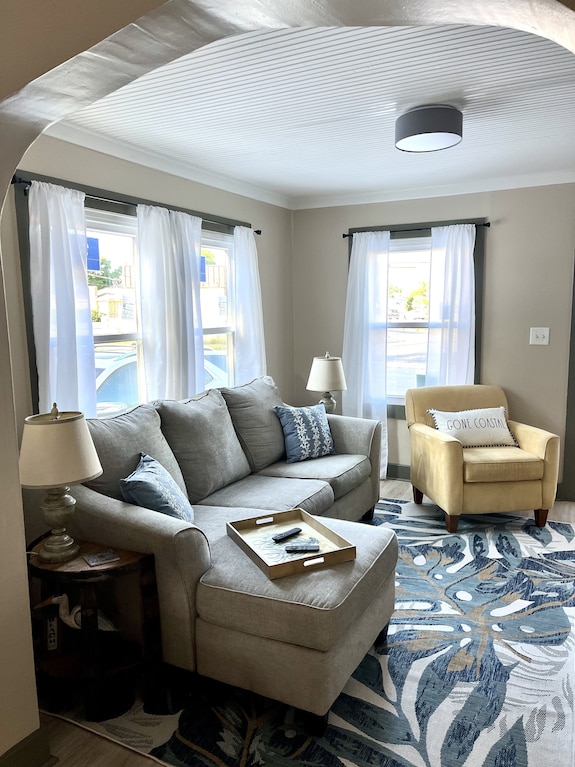 ~Gem On G St~downtown Pensacola~bring Your Pet~walk To Restaurants & Supposey~ - Pensacola, FL