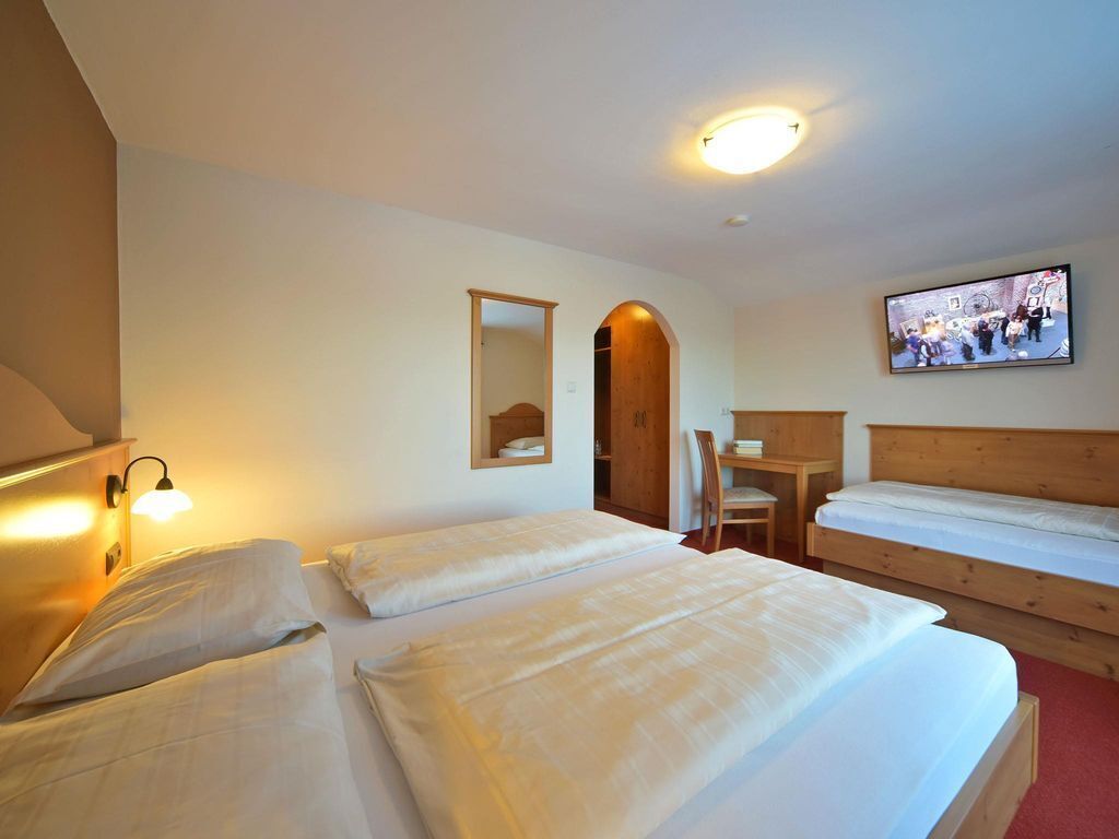 Dreibettzimmmer - Pension Piovesan - Villach