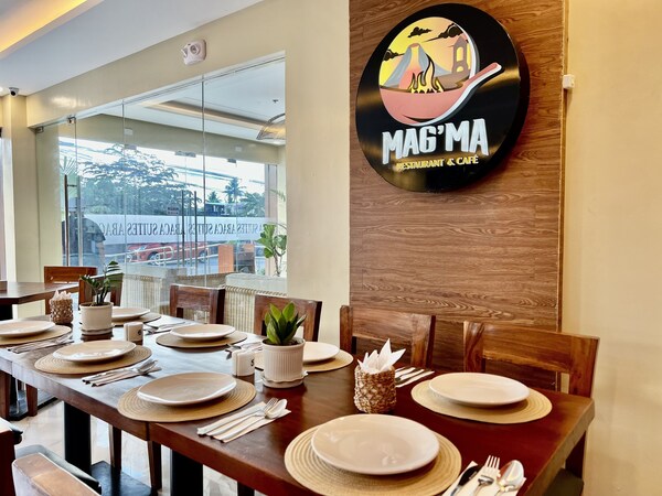 Hotel Herencia 625 - Legazpi City