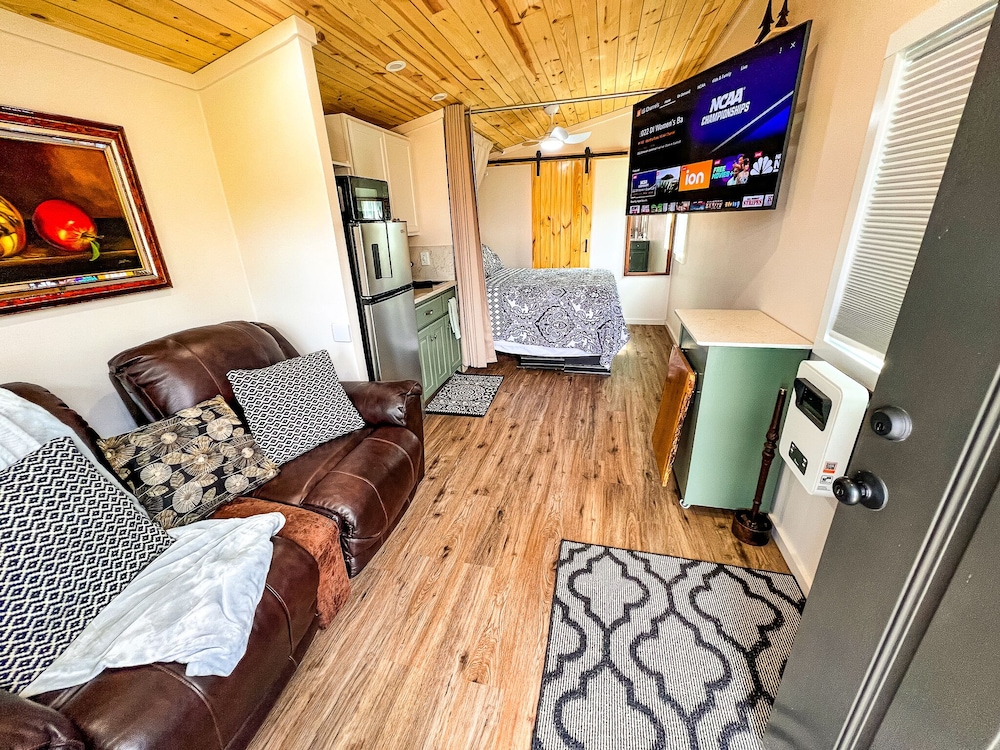 Your Mountain Escape Awaits – July 4th Dates Open At Petite Retreat - West Jefferson, NC