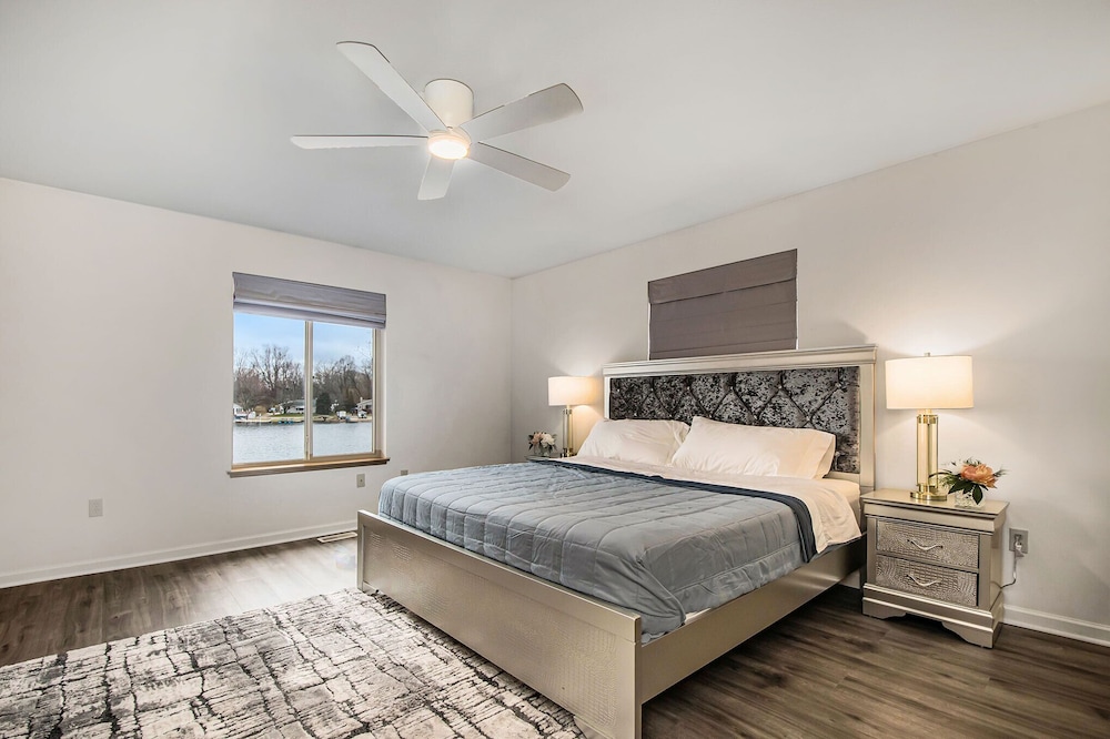 Lake House With Great Fishes And Swimming Near Grand Rapids - Greenville, MI
