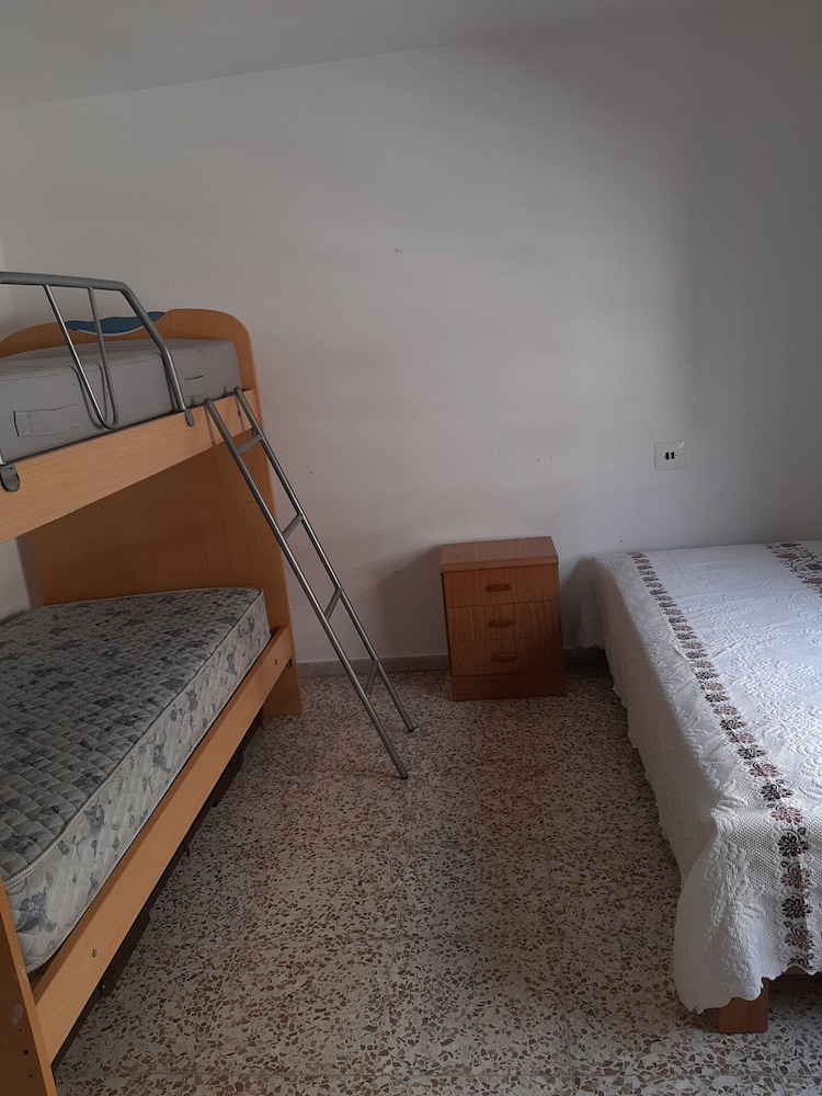 Piso De 4 Dormitorios A100metros Playa Acequion Y 400metros De Playa Naufragos - Torrevieja