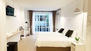 Suite-Estúdio | Roupa de alta qualidade, camas de colchão pillowtop, secretária