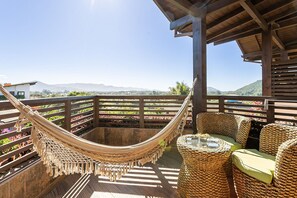 Suíte Lotus com Banheira de Imersão Interna | Terrenos do alojamento