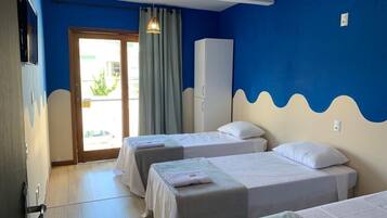 Quarto Twin Empresarial | Wi-fi grátis, roupa de cama fornecida