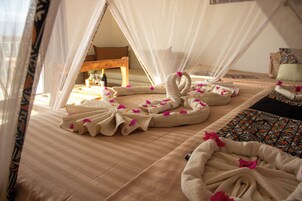 Bangalô luxo | 1 quarto, cofres nos quartos, escrivaninha