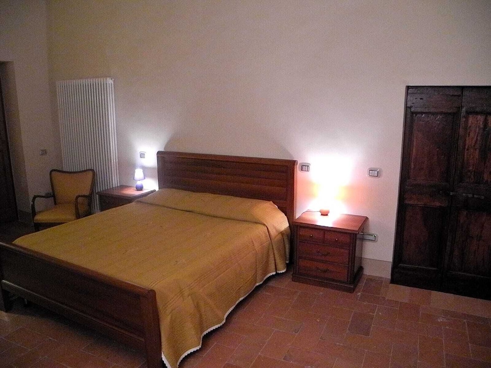 Beautiful Large Apartment With Fresco - Spoleto