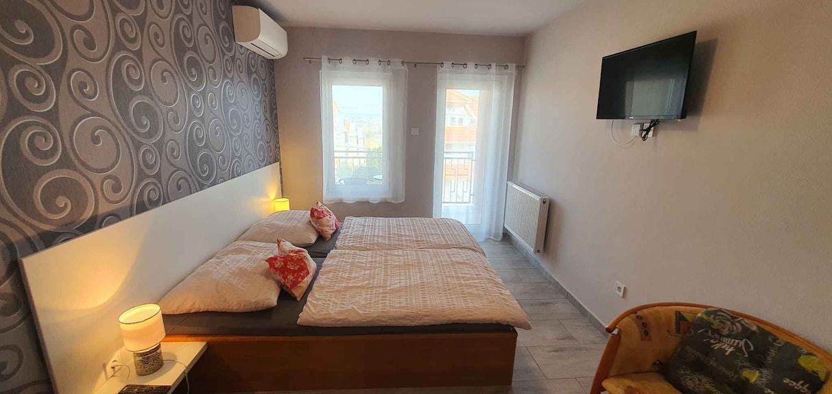 Studio Met Airconditioning En Internet Nabij Het Stadscentrum - Keszthely