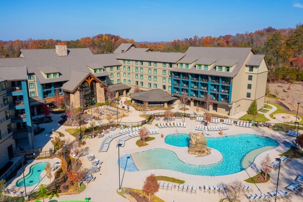 Heartsong Lodge & Resort - Sevierville, TN
