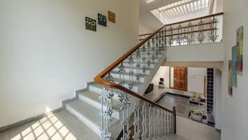 Villa | Interior