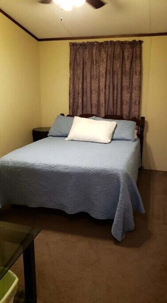 Spacious 3 BD/2 BA home close to 69 and 9A Hwy - Longtown | Vrbo