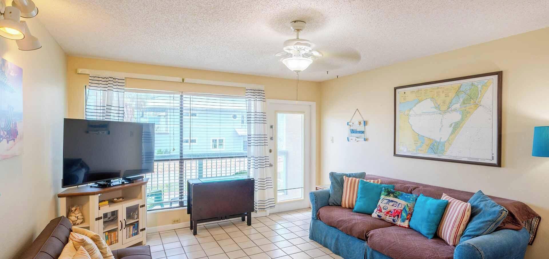 Private Balcony. Boardwalk To The Beach, Assigned Parking. - Port Aransas, TX