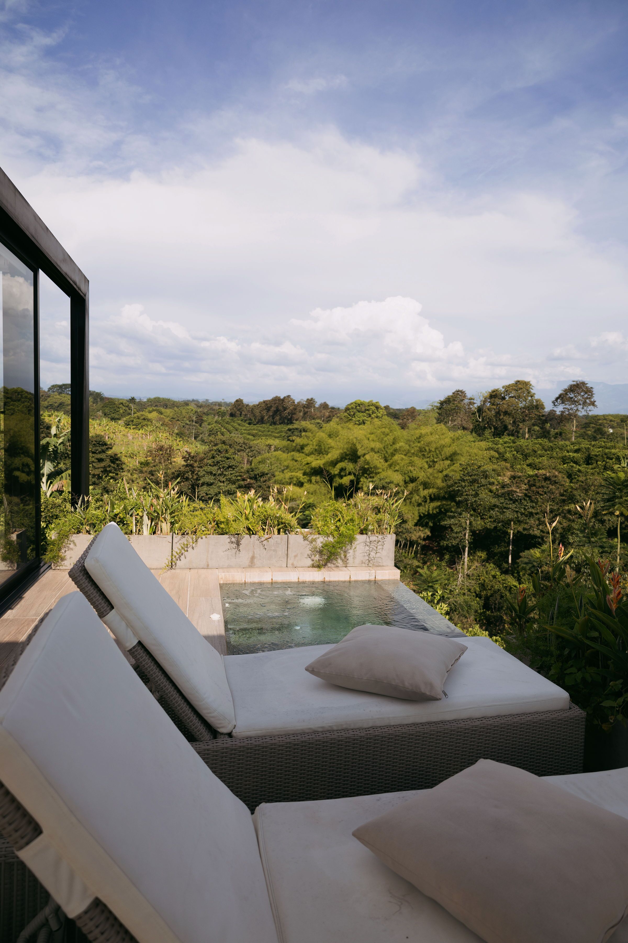 Vila luxo, 1 quarto, piscina particular, vista para a montanha | 1 quarto, roupas de cama de algodão egípcio, roupas de cama premium