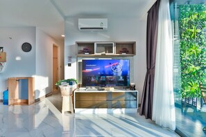 Apartamento, 2 quartos, acessível, varanda | Sala de estar