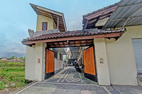 Hotel O Diwi Homestay - Lombok