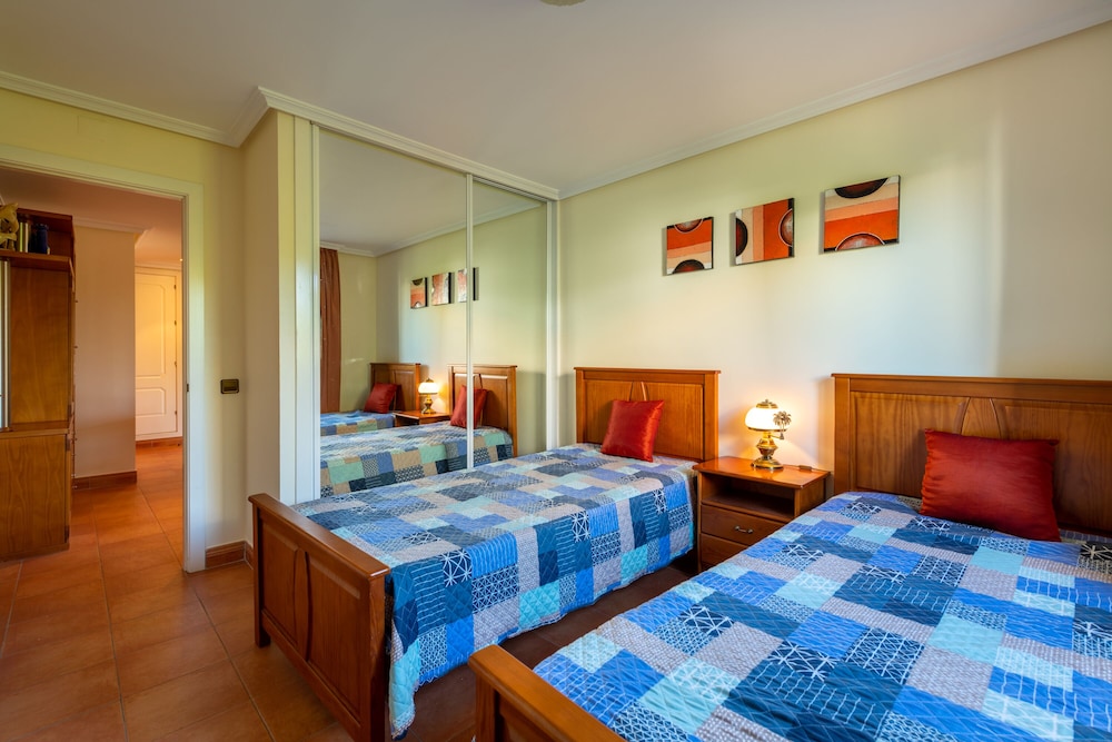 Spacious 3 bedrooms 3 bathrooms, roof top sea view - Aldeia das ...