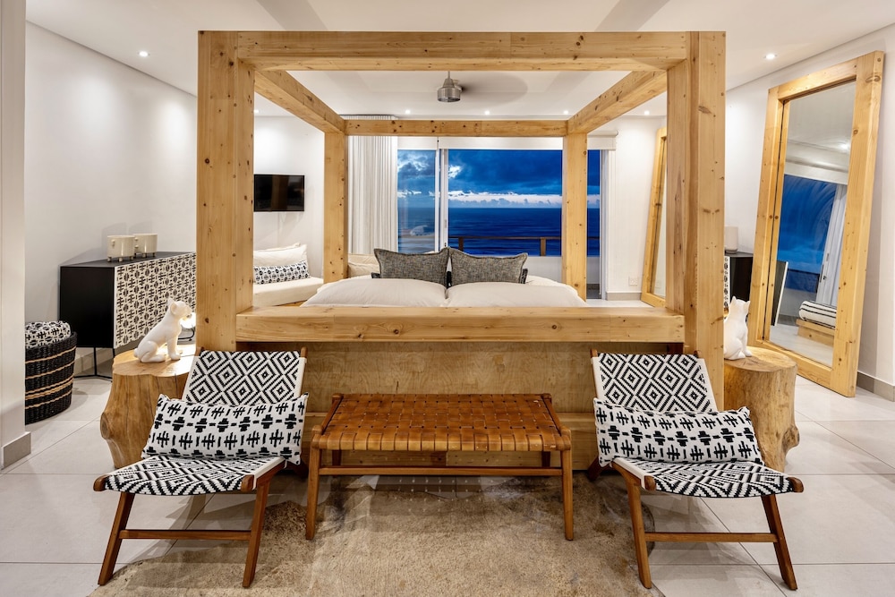 Yolo Spaces – The White House Boutique Villa - Dolphin Coast