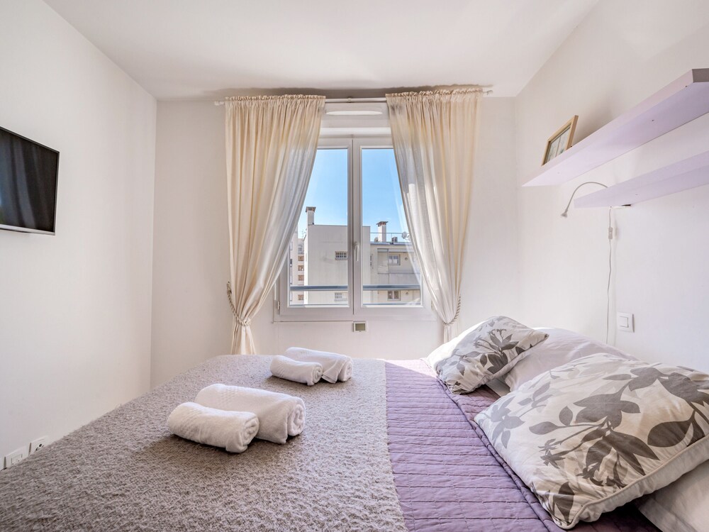 L'EDEN SQUARE Apartment for 4 By Sunset - Antibes | Vrbo