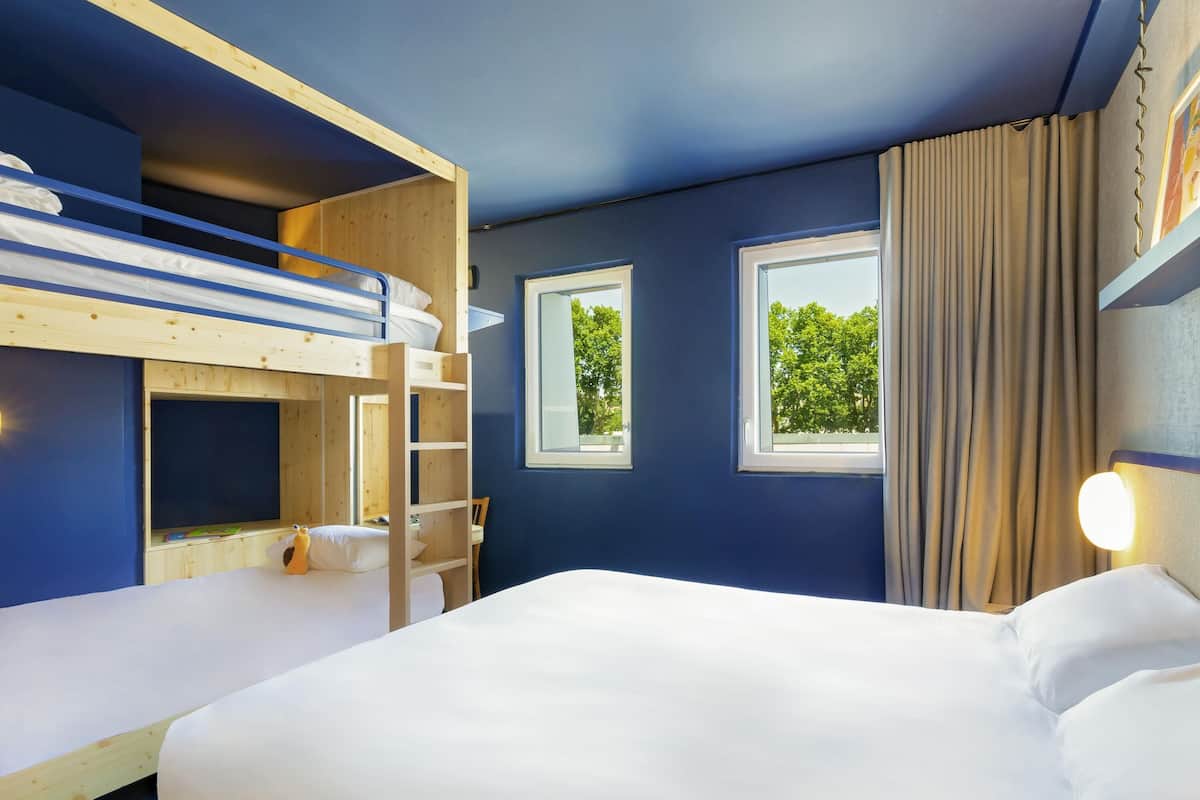 Secretária adequada para computadores portáteis, quartos insonorizados