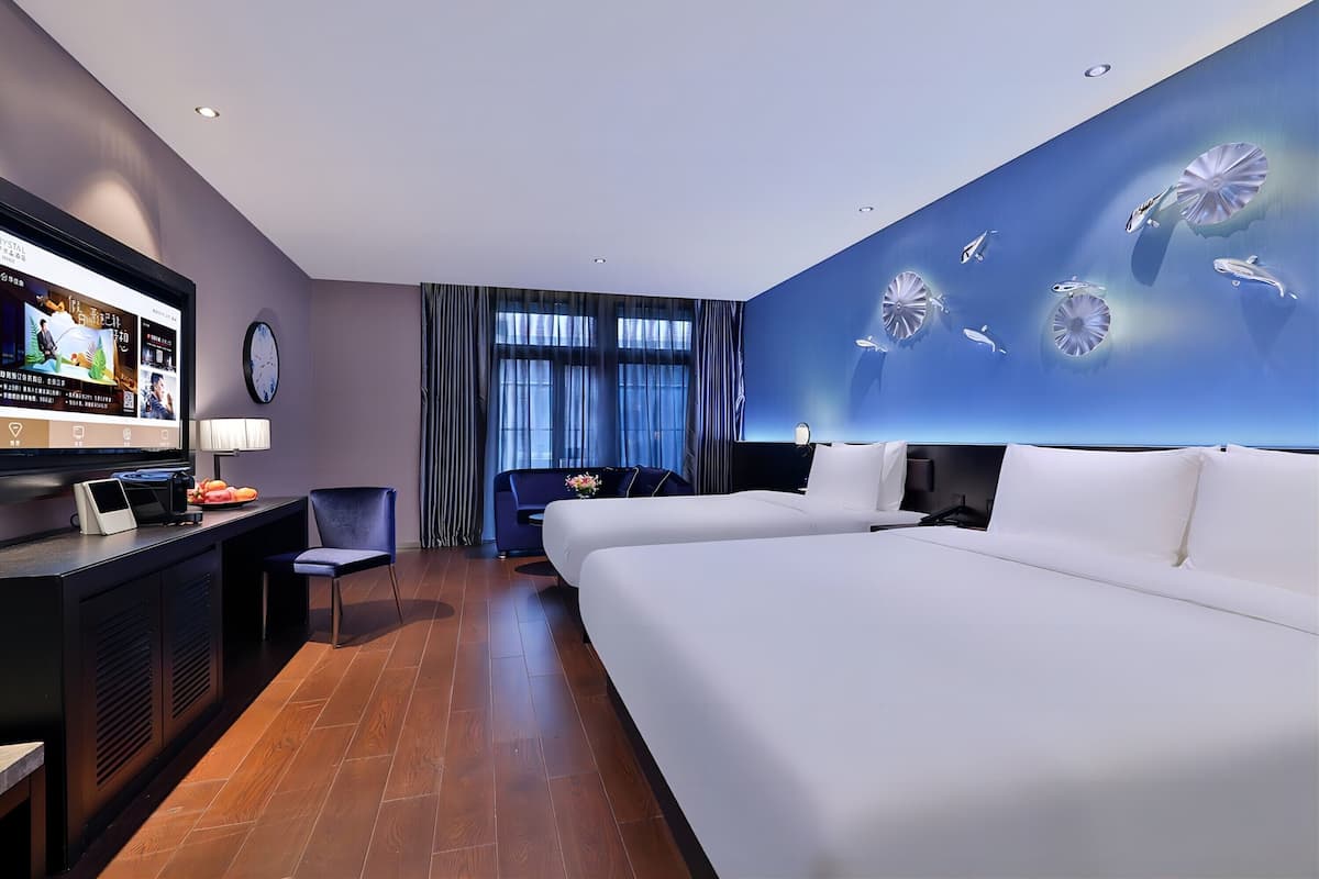 Quarto Triplo de Luxo, não fumadores | Minibar grátis, Wi-fi grátis, roupa de cama fornecida 