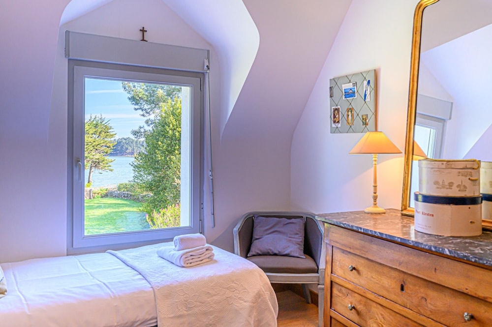 Ker Anna - Maison proche plage vue golfe - Sarzeau | Vrbo