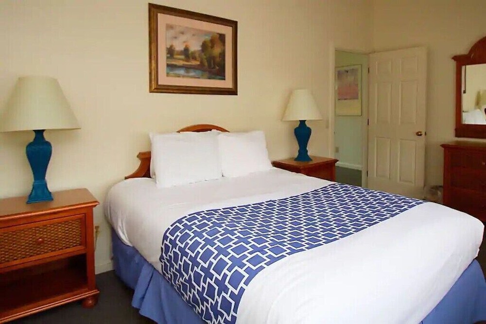 Condo with Resort Amenities in Lenox - Lenox | Vrbo