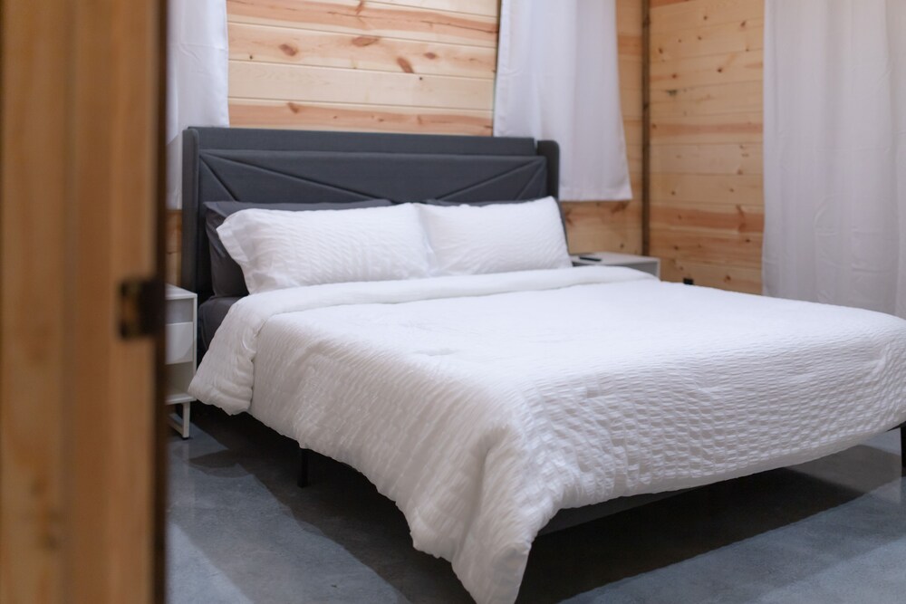 The New Luna Lodge in Broken Bow! - McCurtain County | Vrbo