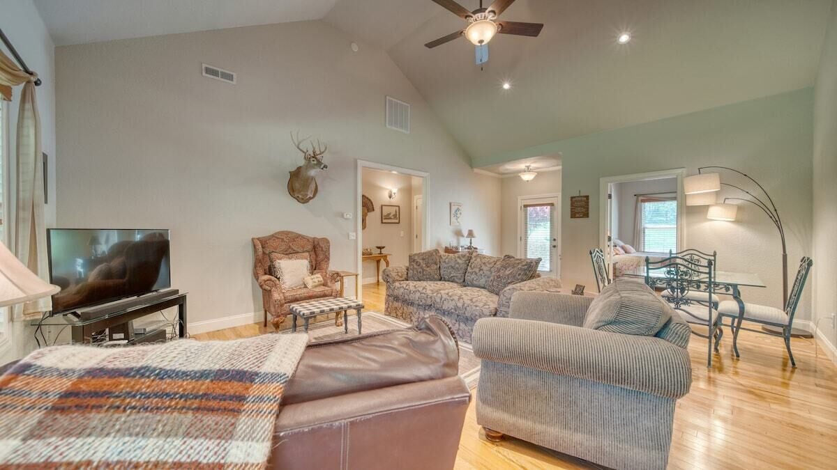 Country Lane - Creek Front - Georgia