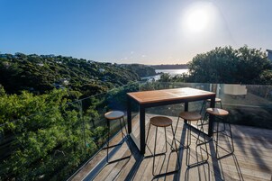 Vila panorâmica | Terraço/pátio