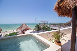 2 piscinas exteriores 