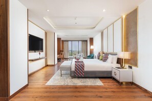 Suite de Luxo | Roupa hipoalergénica, minibar, cofre no quarto 