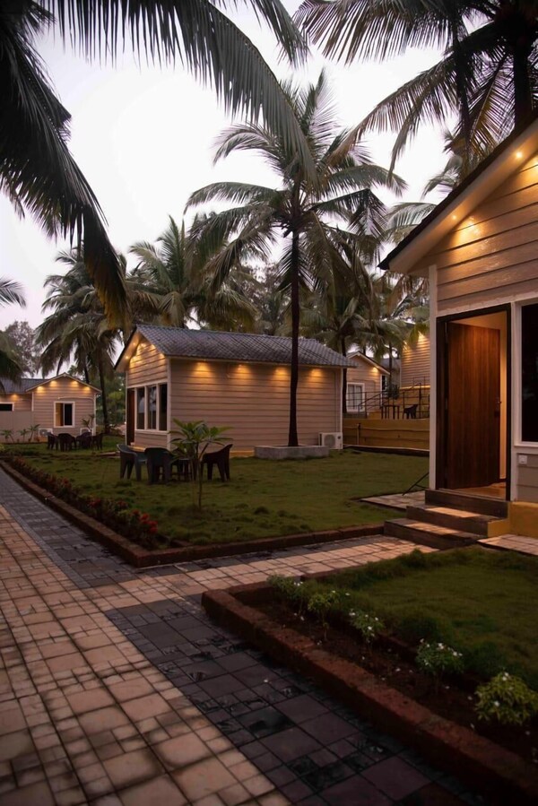 The Woods Homestay - Guhagar