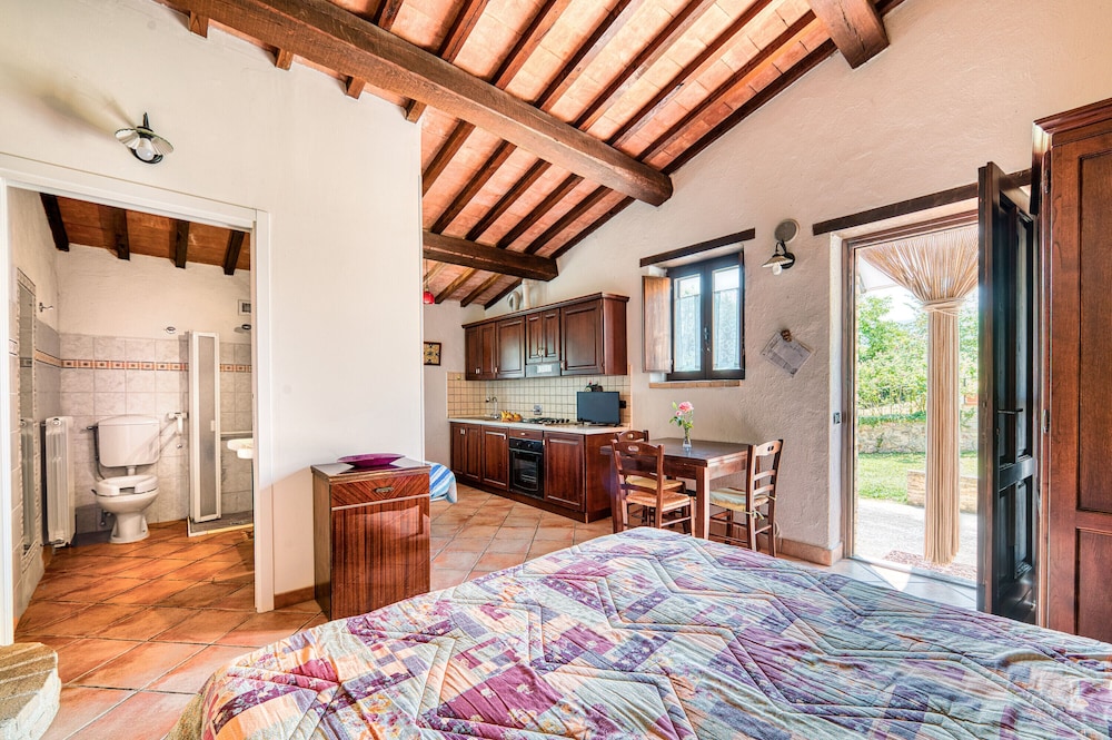 Farmhouse 'Casale Storico Fogliani- Margherita' With Mountain View, Shared Pool And Wi-fi - Todi