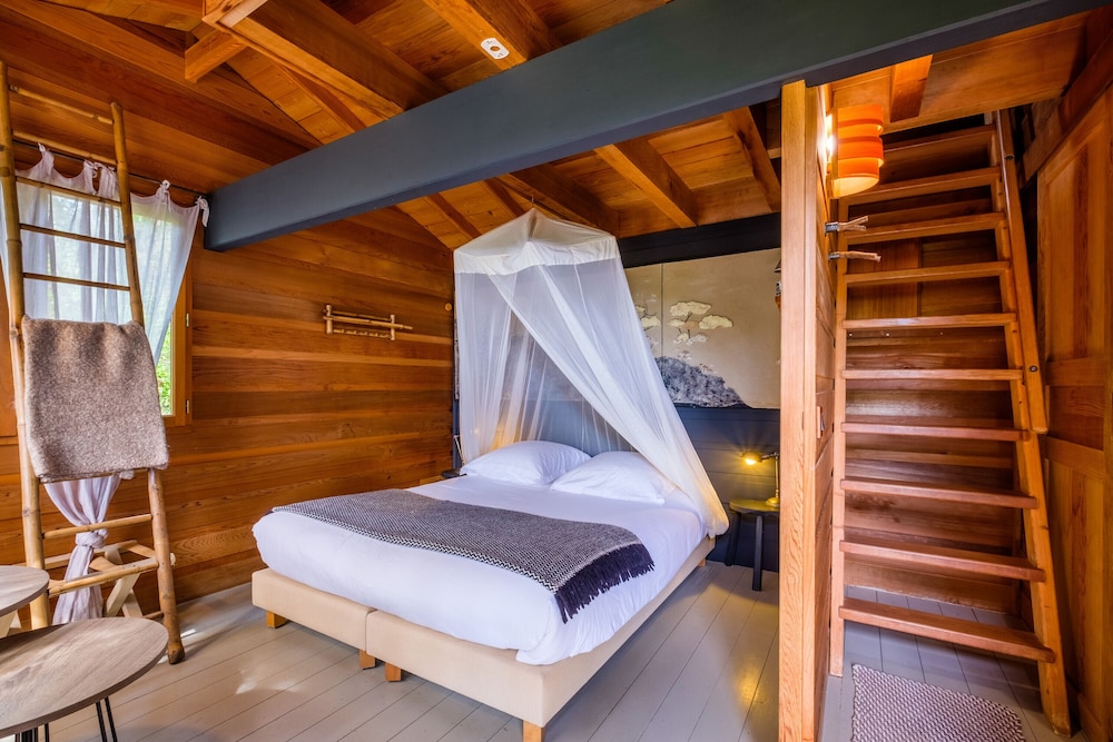 Treehouse Apartment 'Colonel Hathi' With Shared Pool, Terrace, Balcony & Wi-fi - Saint Paul de Vence